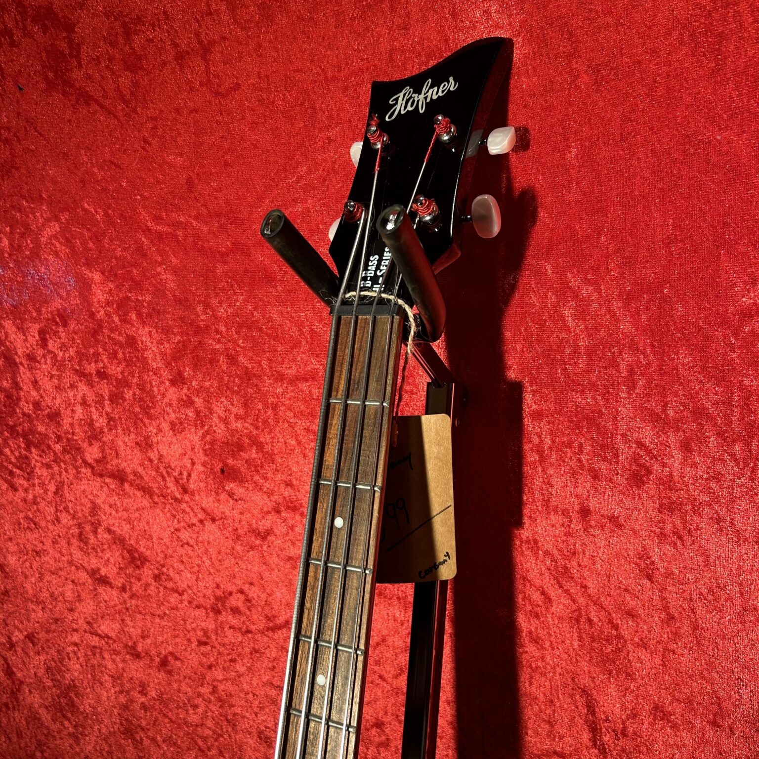Hofner Contemporary Bass Hi-Series B-Bass - Water Wheel Guitars